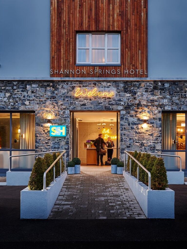 Shannon Springs Hotel | Hotels Near Shannon Airport | 4* Hotel